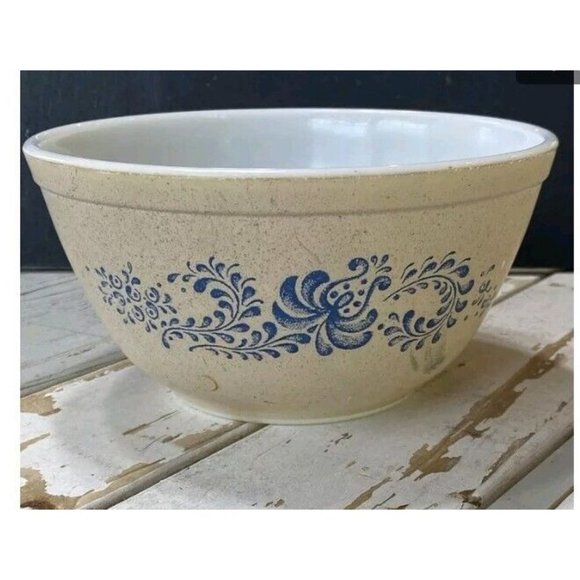 Pyrex | Kitchen | Vintage Pyrex Bowl Homestead Pattern 12 Pint Mixing ...